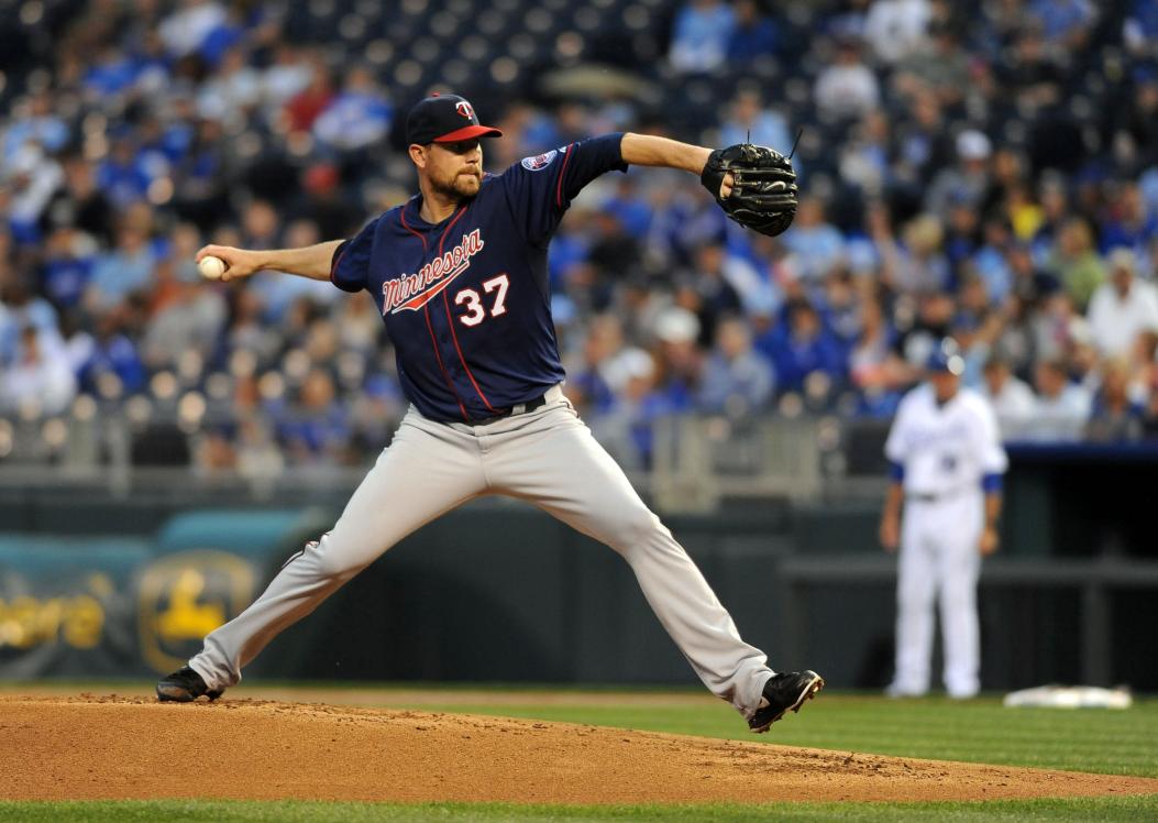 There is a lot wrong with Mike Pelfrey right now - Twins - Twins Daily