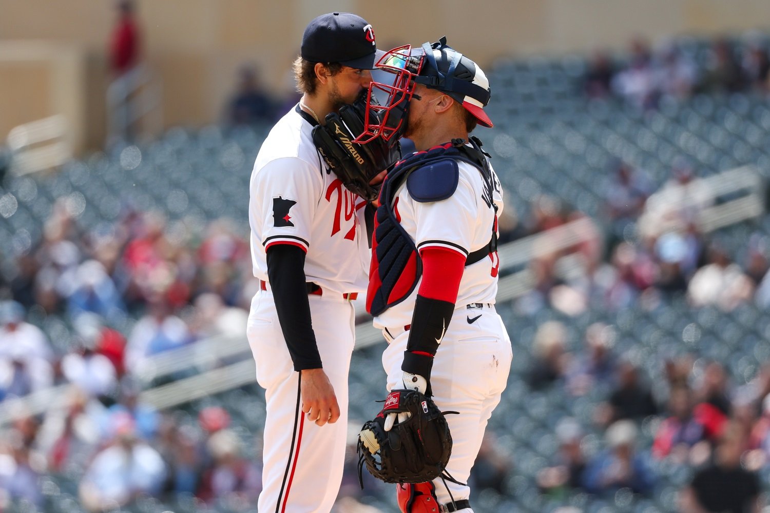 Yankees 5, Twins 0: Yankees Sweep Away Punchless Twins - Twins - Twins ...