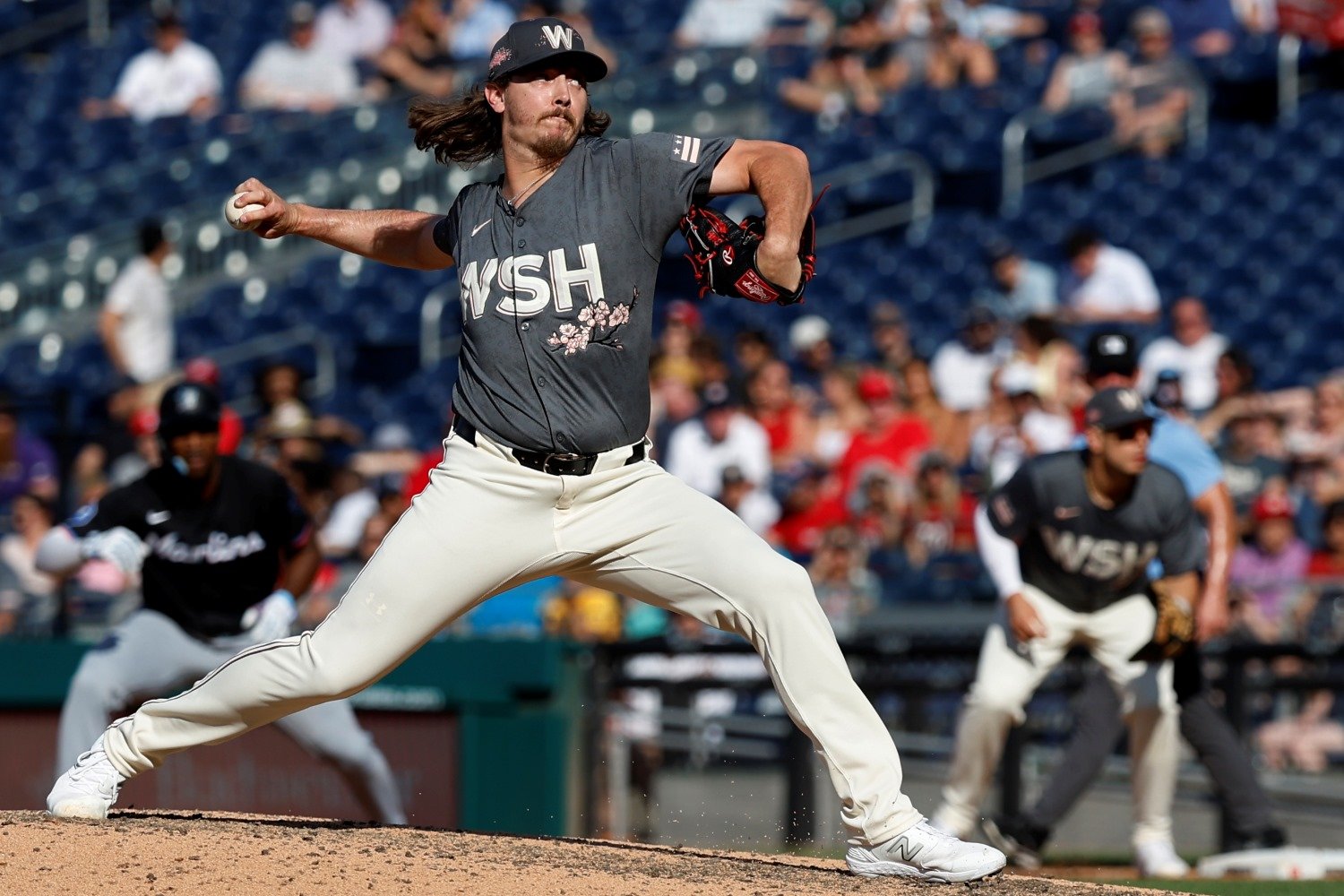 4 Right-Handed Relievers Twins Should Pursue at the Trade Deadline ...